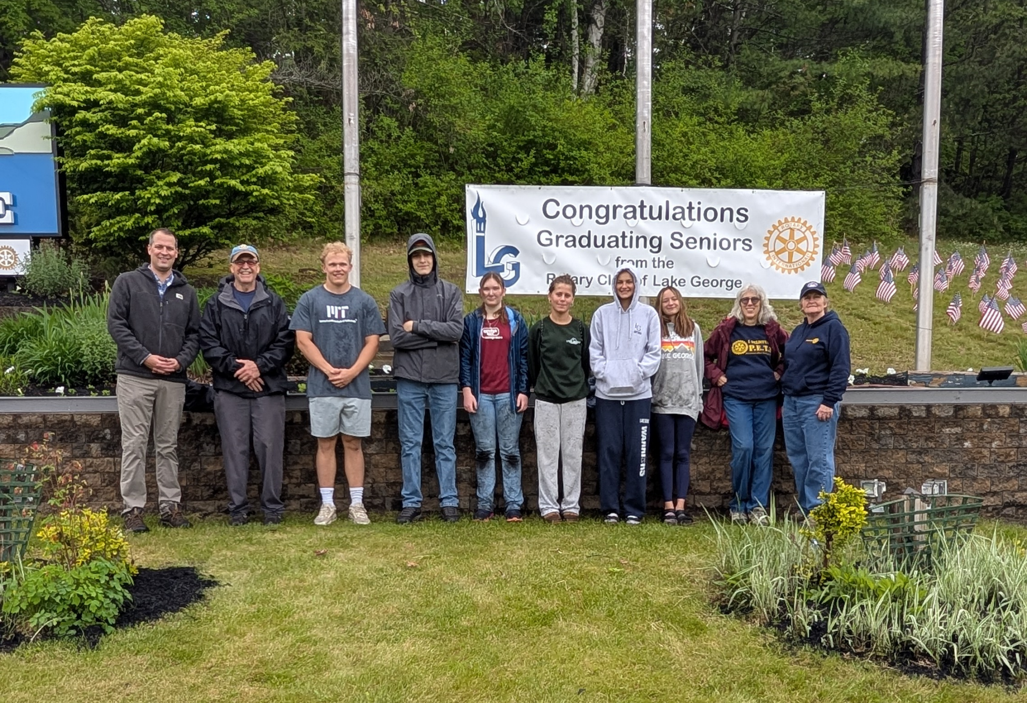 Lake George Seniors Lend a Hand on Give Back Day - Lake George Central ...
